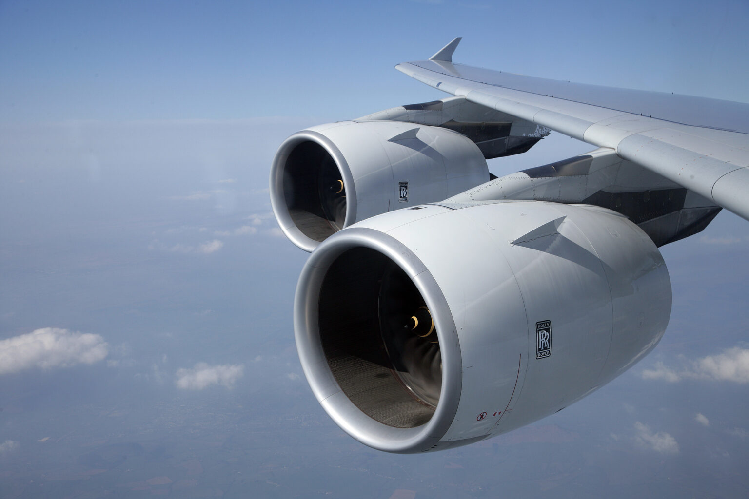 Entenda o que Define a Posição da Asa de um Avião